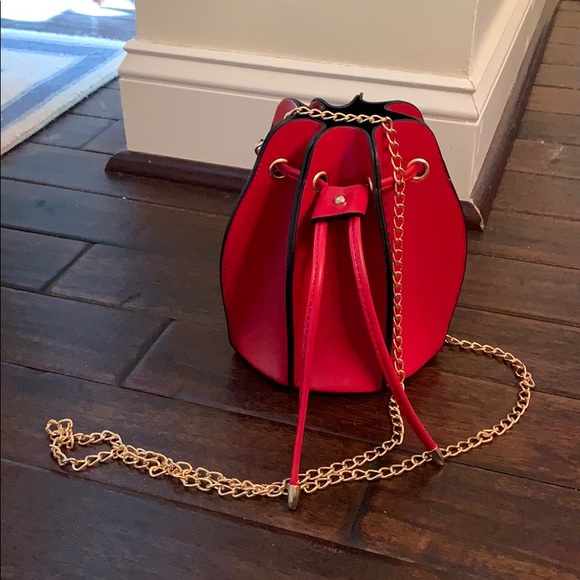Bags | Red Bucket Bag W Cinch And Gold Chain Strap | Poshmark